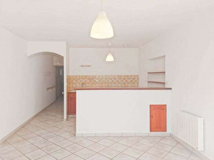 Maison à louer - Saint-Julien - 2 pièces - 1 chambre