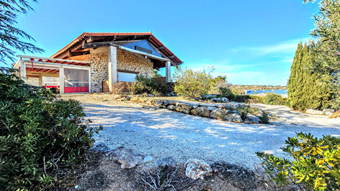 Maison à vendre - Fitou - 5 pièces - 4 chambres