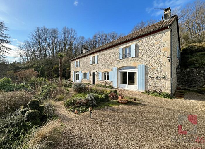 Maison à vendre - Puy-lévêque - 7 pièces - 5 chambres