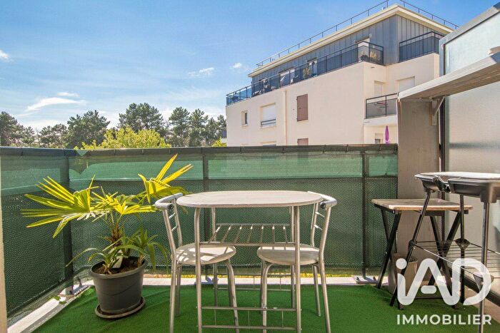 Pavillonnaire, Fleury-Mérogis : Appartement 3 pièces à louer