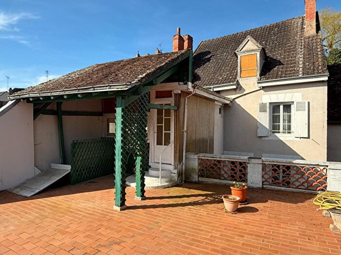 Maison à vendre - La Châtre - 6 pièces - 3 chambres