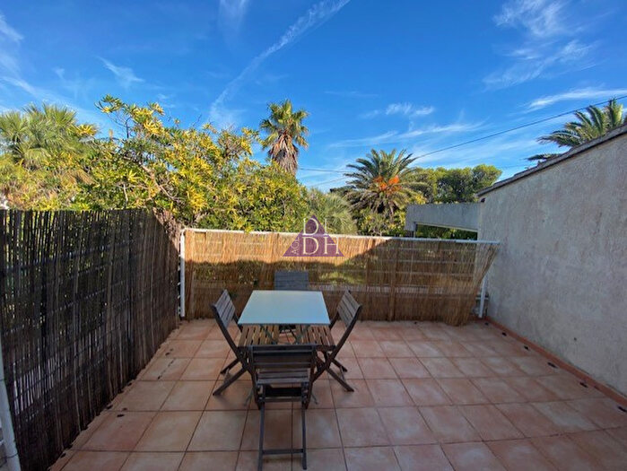 Hyères, La Capte : Appartement 2 pièces à louer