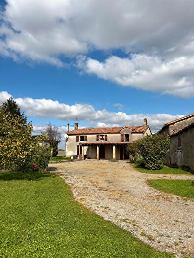 Maison à vendre - Maillé - 4 pièces - 3 chambres
