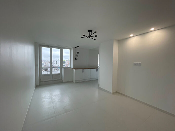 Appartement à vendre - Bagnolet, Les Malassis - 3 pièces - 2 chambres