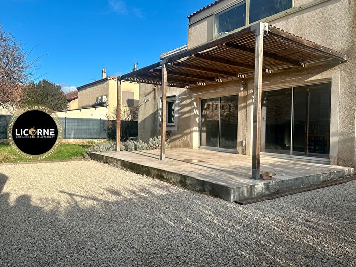 Appartement à vendre - Le Puy-Sainte-Réparade - 4 pièces - 3 chambres