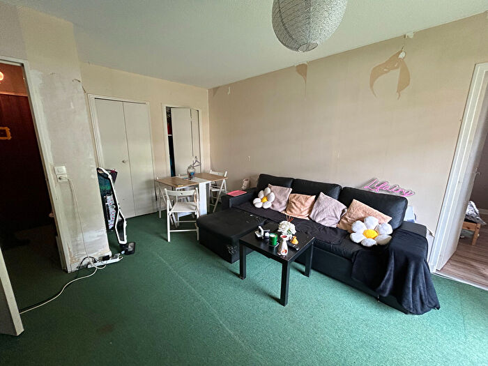 Appartement à vendre - Poitiers, Trois Cités - 2 pièces - 1 chambre