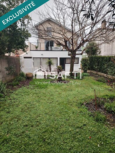 Maison à vendre - Angoulême, Sillac, La Grande Garenne - 5 pièces - 3 chambres