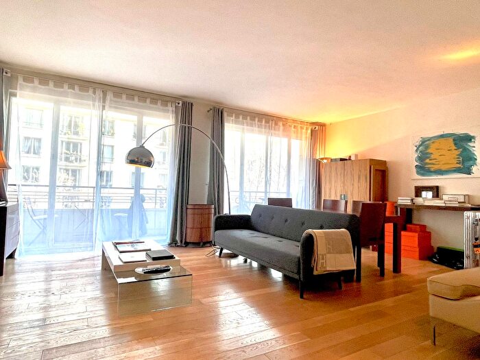 Paris 16ème, Passy, Maison de la Radio, Muette-Sud : Appartement 3 pièces à louer
