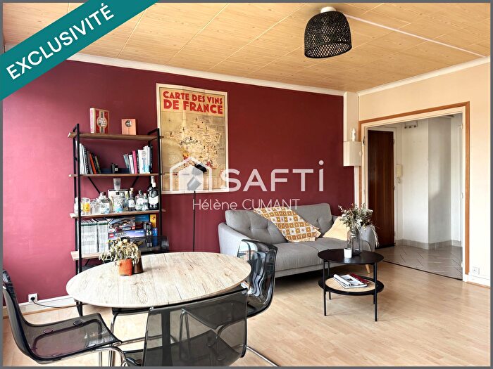 Lisieux, Centre-ville : Appartement 3 pièces à vendre