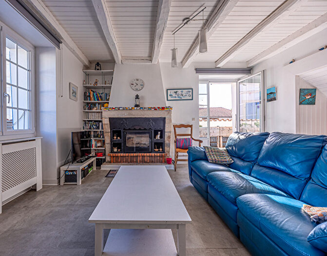 Maison 6 pièces à Angoulins, à vendre