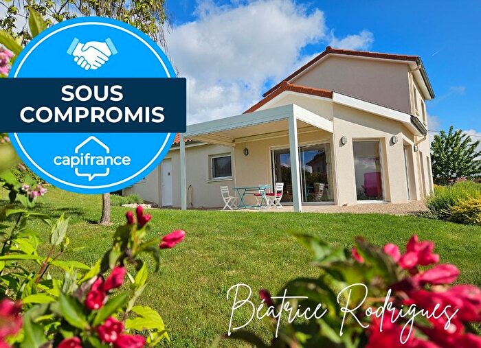 Maison 5 pièces à Panissières, à vendre