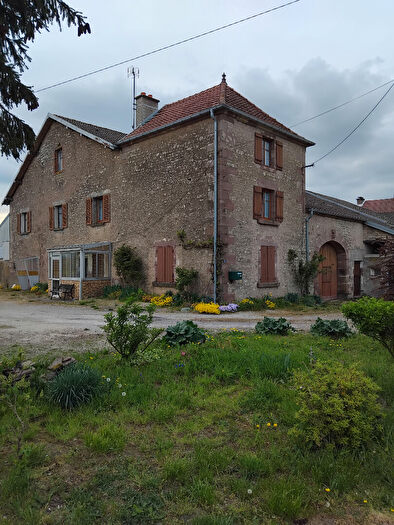 Maison à vendre - La Chapelle-lès-Luxeuil - 7 pièces - 3 chambres