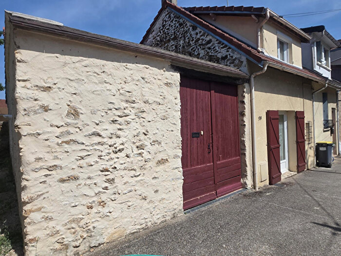 Boussy-Saint-Antoine : Maison 5 pièces à vendre