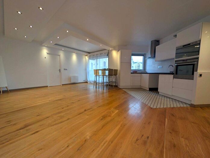 Appartement à louer - Centre, Saint-Cloud - 3 pièces - 2 chambres