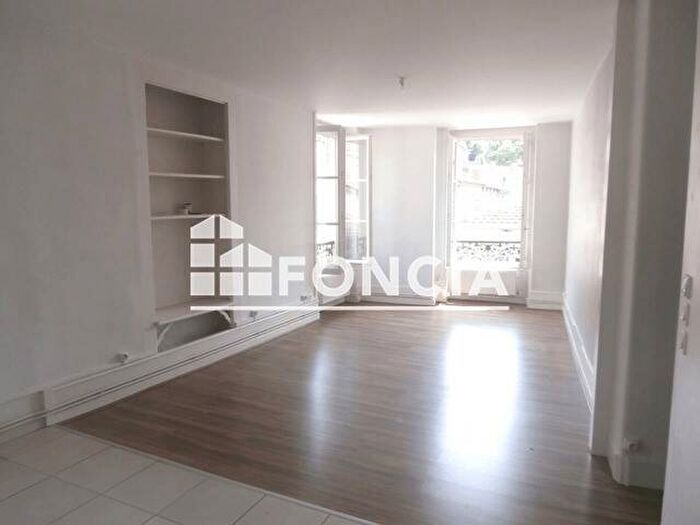 Appartement à louer - Les-Collines, Vienne - 2 pièces - 1 chambre