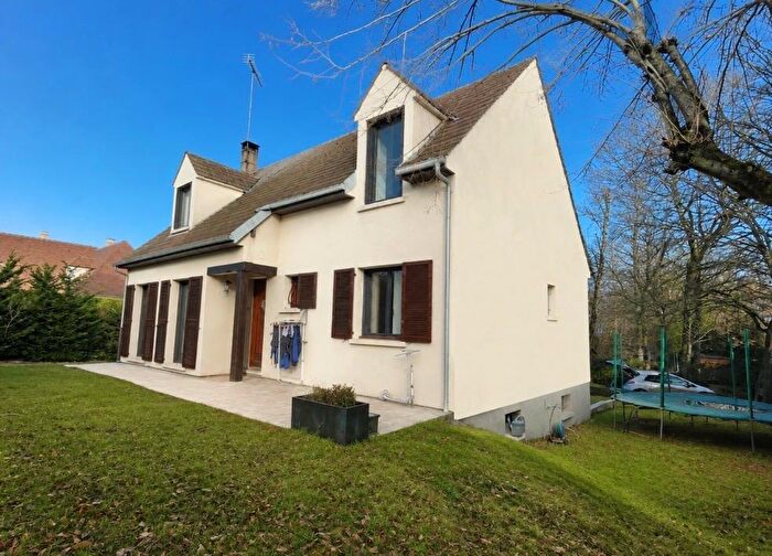 Maison 6 pièces à vendre à Orry-la-Ville