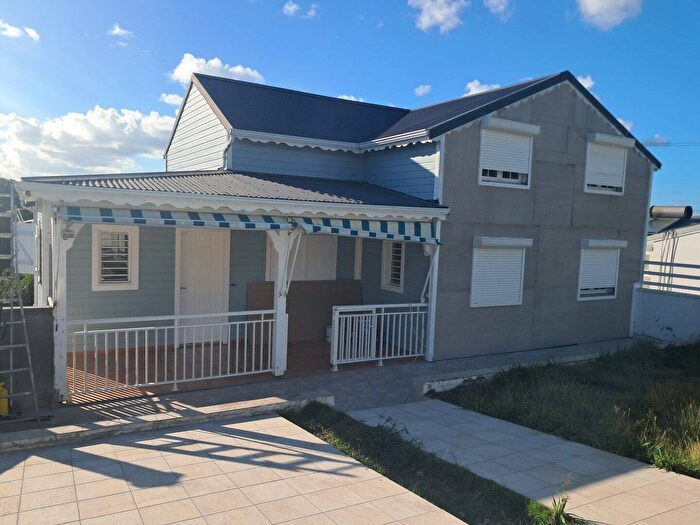 Maison à louer - Le Gosier - 3 pièces - 2 chambres