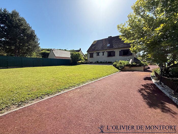 Maison 8 pièces à vendre à Montfort-lAmaury