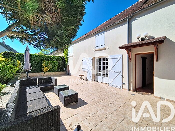 Maison 8 pièces à Fontenailles, à vendre