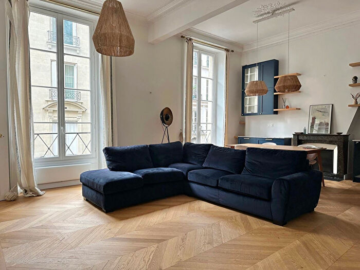 Appartement 3 pièces à louer à Paris 1er, Palais Royal