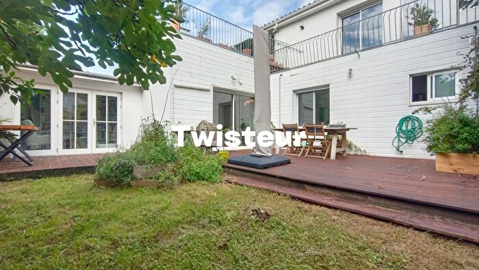 Appartement à vendre - Mérignac - 4 pièces - 2 chambres