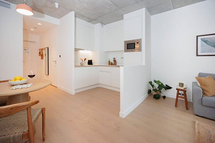 Appartement à louer - Grand Parc, Bordeaux - 2 pièces - 1 chambre