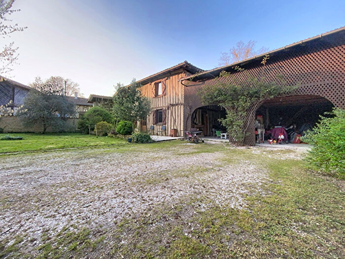 Maison à vendre - Castelnau-Magnoac - 4 pièces - 3 chambres