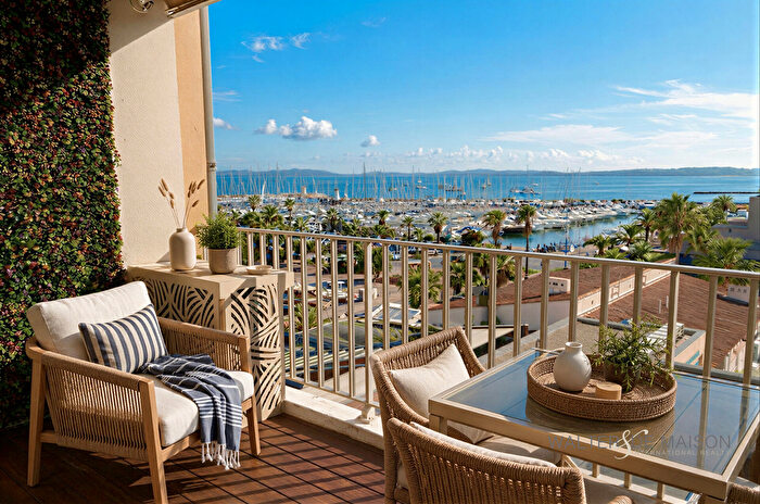 Appartement 3 pièces à vendre à Hyères, Port