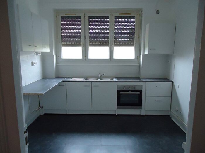 Appartement à louer - Varennes-Vauzelles - 4 pièces - 3 chambres