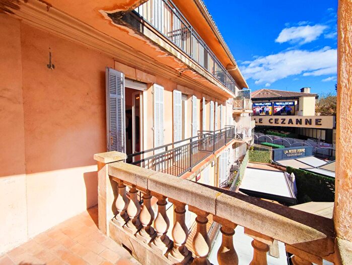 Appartement à louer - Centre Ville, Aix-en-Provence - 3 pièces - 2 chambres