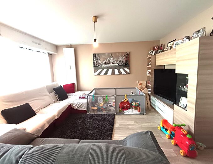 Appartement à vendre - Pontoise, Les Larris, Maradas - 3 pièces - 2 chambres