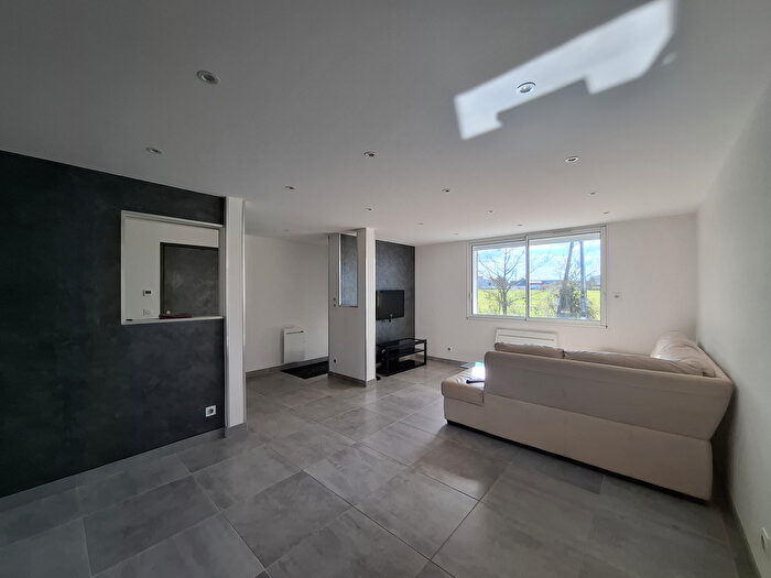 Maison à vendre - Saint-Étienne-de-Mer-Morte - 5 pièces - 3 chambres