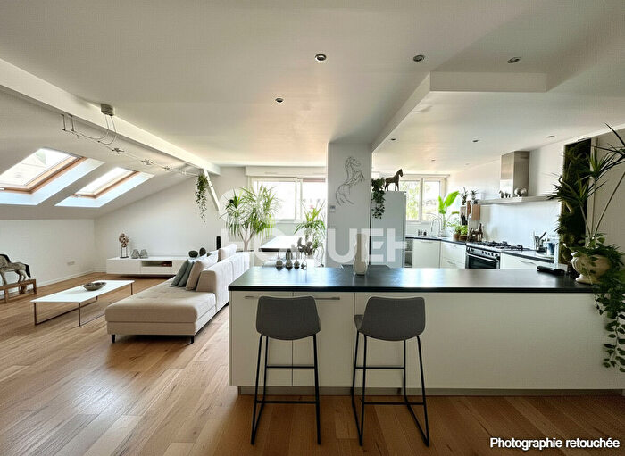 Lyon 4ème, Croix Rousse Centre-ville : Appartement 4 pièces à vendre