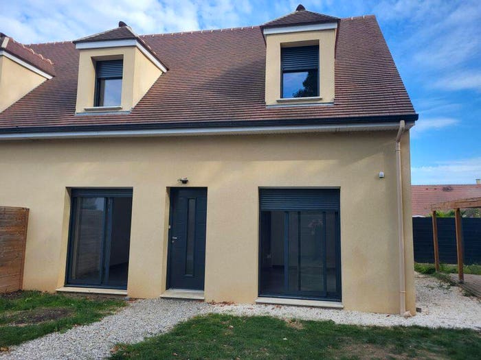 Abondant - Maison 5 pièces à louer