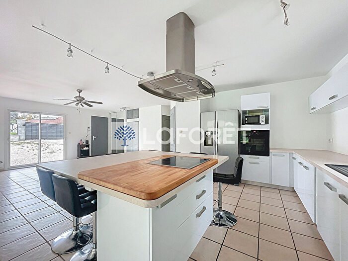 Maison à vendre - Saint-Didier-de-la-Tour - 5 pièces - 4 chambres