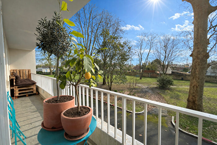 Appartement à louer - Bordeaux, Monrabeau - 3 pièces - 2 chambres