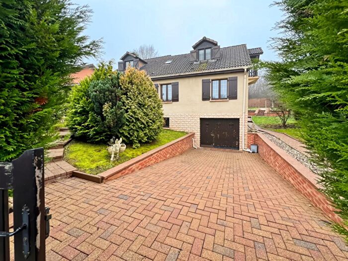 Maison à vendre - Behren-lès-Forbach - 7 pièces - 5 chambres