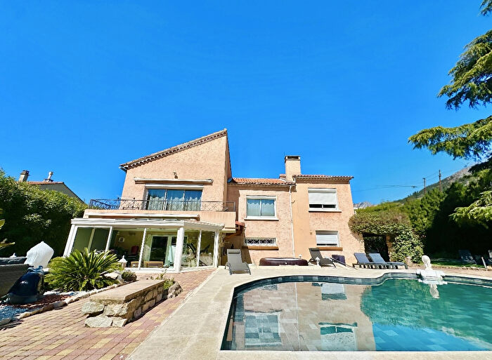 Maison à vendre - La Valette-du-Var - 7 pièces - 5 chambres