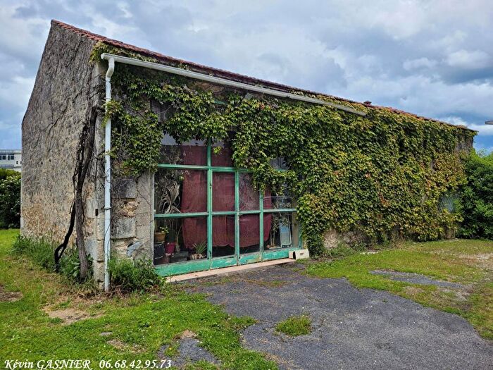Maison à vendre - Angoulême, Victor Hugo - 5 pièces - 1 chambre