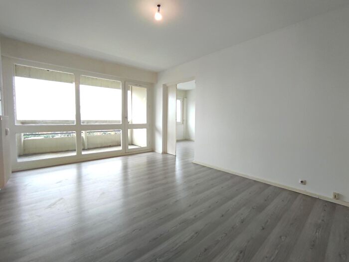 Appartement à vendre - Caluire-et-Cuire, Montessuy - 3 pièces - 2 chambres