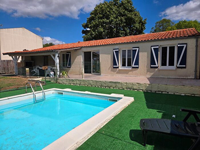 Maison à vendre - Bignay - 4 pièces - 3 chambres