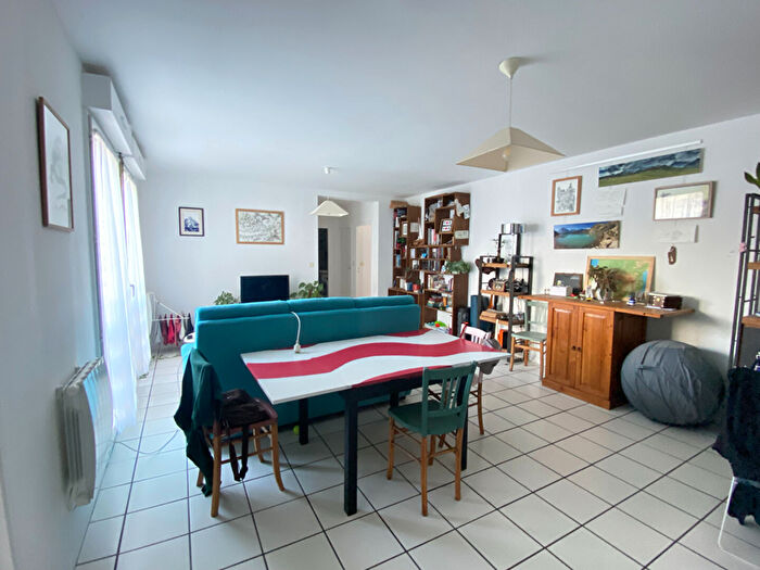 Appartement à louer - Bourges, Centre-ville, Charlet, Lahitolle, Pignoux, Sembat - 3 pièces - 2 chambres