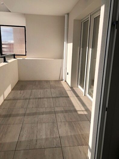 Appartement à louer - Martigues, Croix-Sainte, Mas de Pouane, Saint-Jean - 3 pièces - 2 chambres