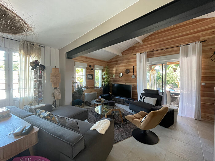 Maison à vendre - Saint-Trojan-les-Bains - 4 pièces - 3 chambres