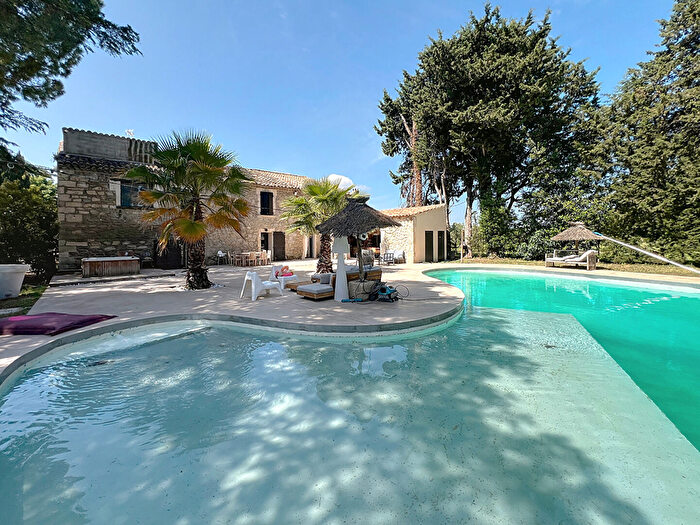 Maison à vendre - Rognonas - 12 pièces - 9 chambres