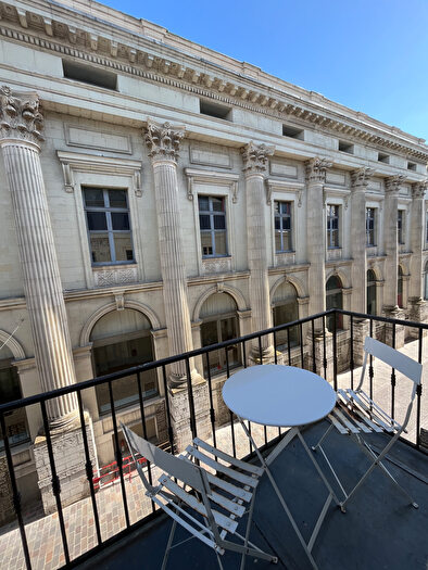 Appartement à louer - Saumur, Centre-ville - 2 pièces - 1 chambre