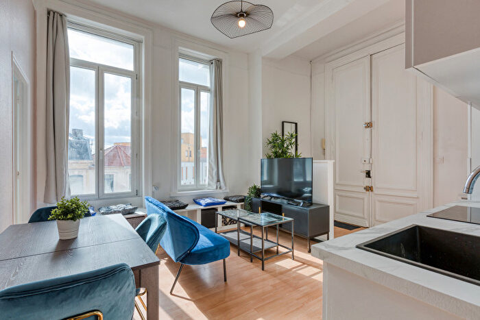 Appartement à louer - Roubaix, Gare Jean Lebas - 4 pièces - 3 chambres