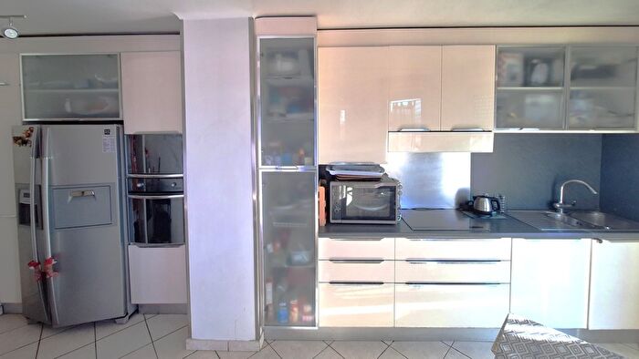 Appartement à vendre - Marseille e , La Blancarde - 4 pièces - 3 chambres