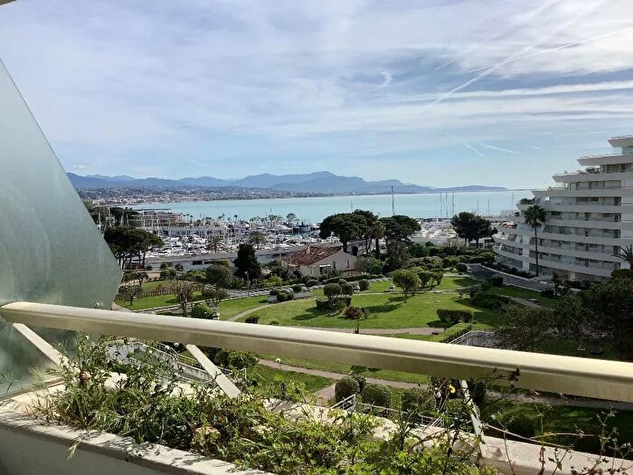 Appartement à louer - Villeneuve-Loubet - 2 pièces - 1 chambre