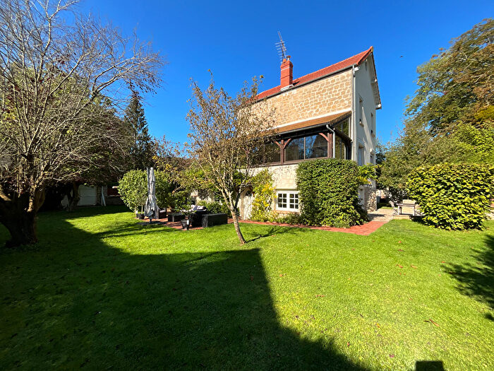 Vauréal, Le Village : Maison 7 pièces à vendre